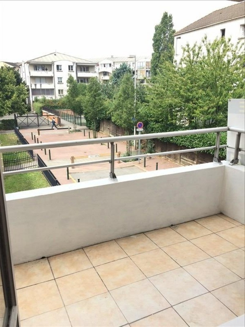 Vente FACE AU CENTRE COMMERCIAL EVRY2, APPARRTEMENT AU 1ER ETAGE AVEC ...